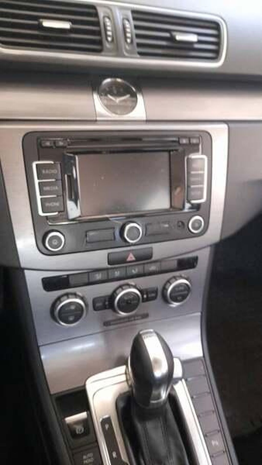 MULTIMEDIJA 410 ZA VOLKSWAGEN GOLF 6, GOLF 7, GOLF PLUS . |