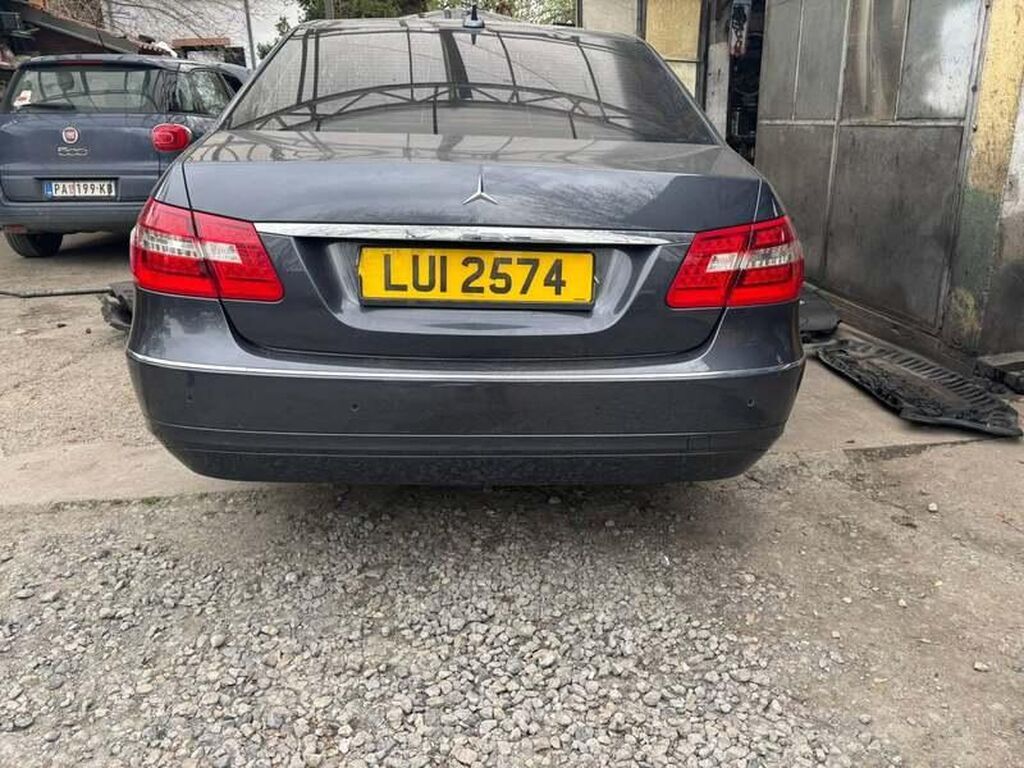 GEPEK VRATA ZA MERCEDES BENZ E KLASA, E 200, E 220 . OD 2009. DO