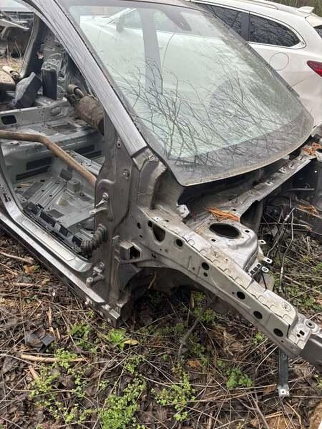 KOŠ - KRAK ŠASIJE ZA MERCEDES BENZ B KLASA, B 150, B 160 . OD 2012