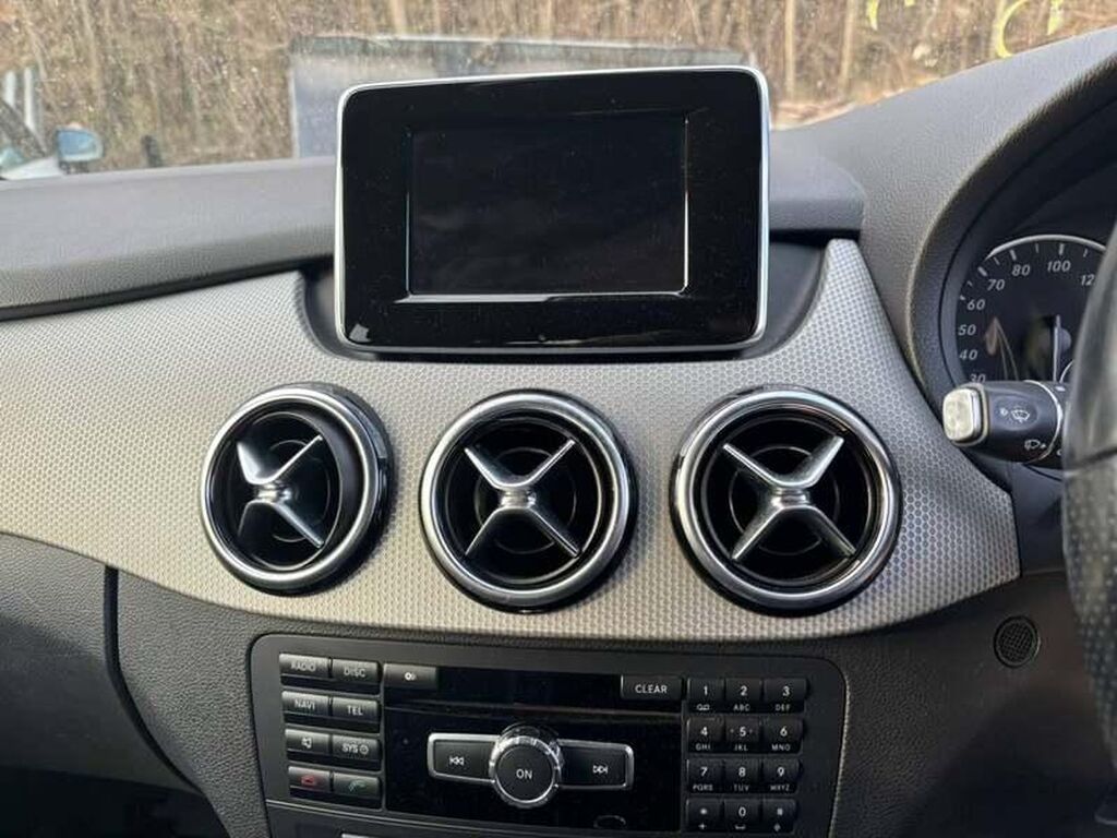 MULTIMEDIJA ZA MERCEDES BENZ A 140, A 150, A 160