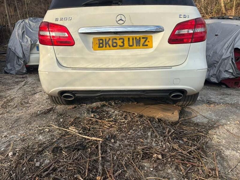 ZADNJI BRANIK W246 ZA MERCEDES BENZ B KLASA, B 150, B 160 . OD 2012