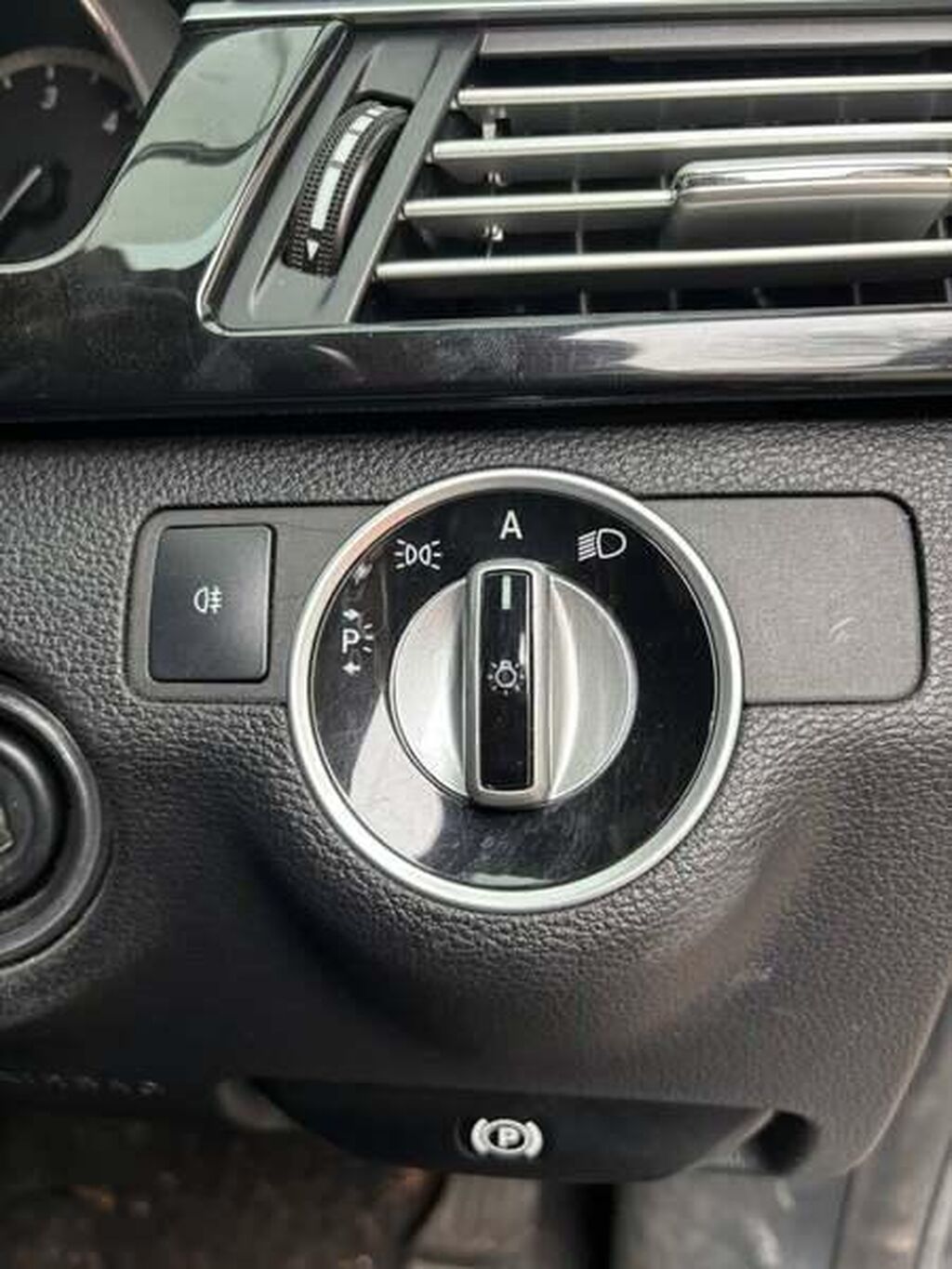 PREKIDAČ SVETLA ZA MERCEDES BENZ E KLASA, E 200, E 220 . |