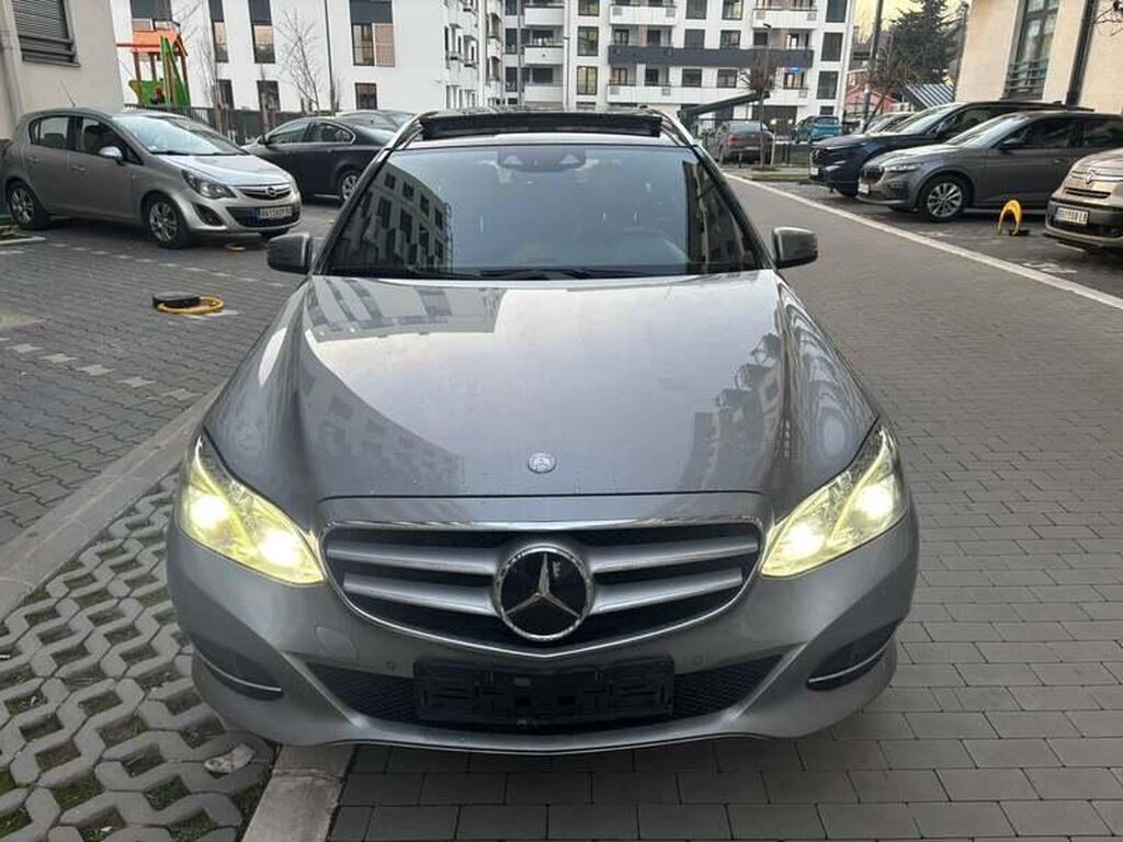 MERCEDES BENZ E 300 W212 RESTAJLING | Registrovan godinu dana Motor