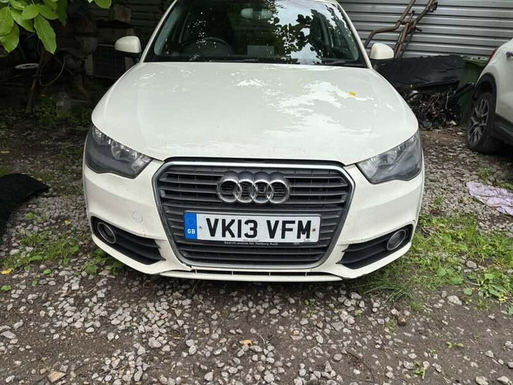 KOPČA POJASA ZA AUDI A1