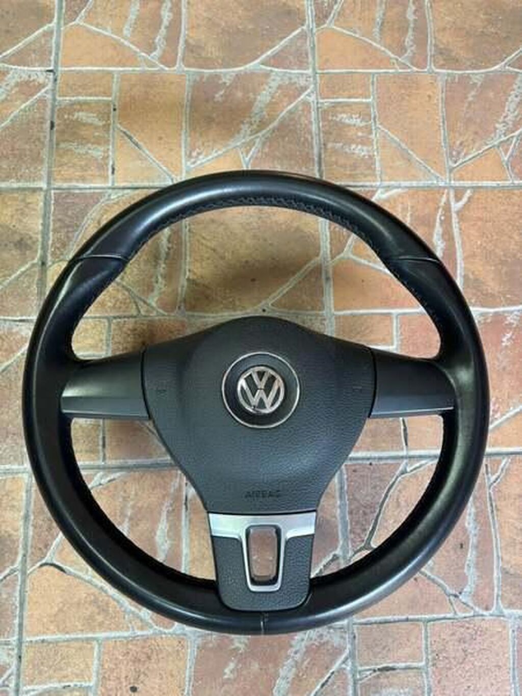 VOLAN ZA VOLKSWAGEN CROSS POLO, CROSS TOURAN, EOS . OD 2004. DO
