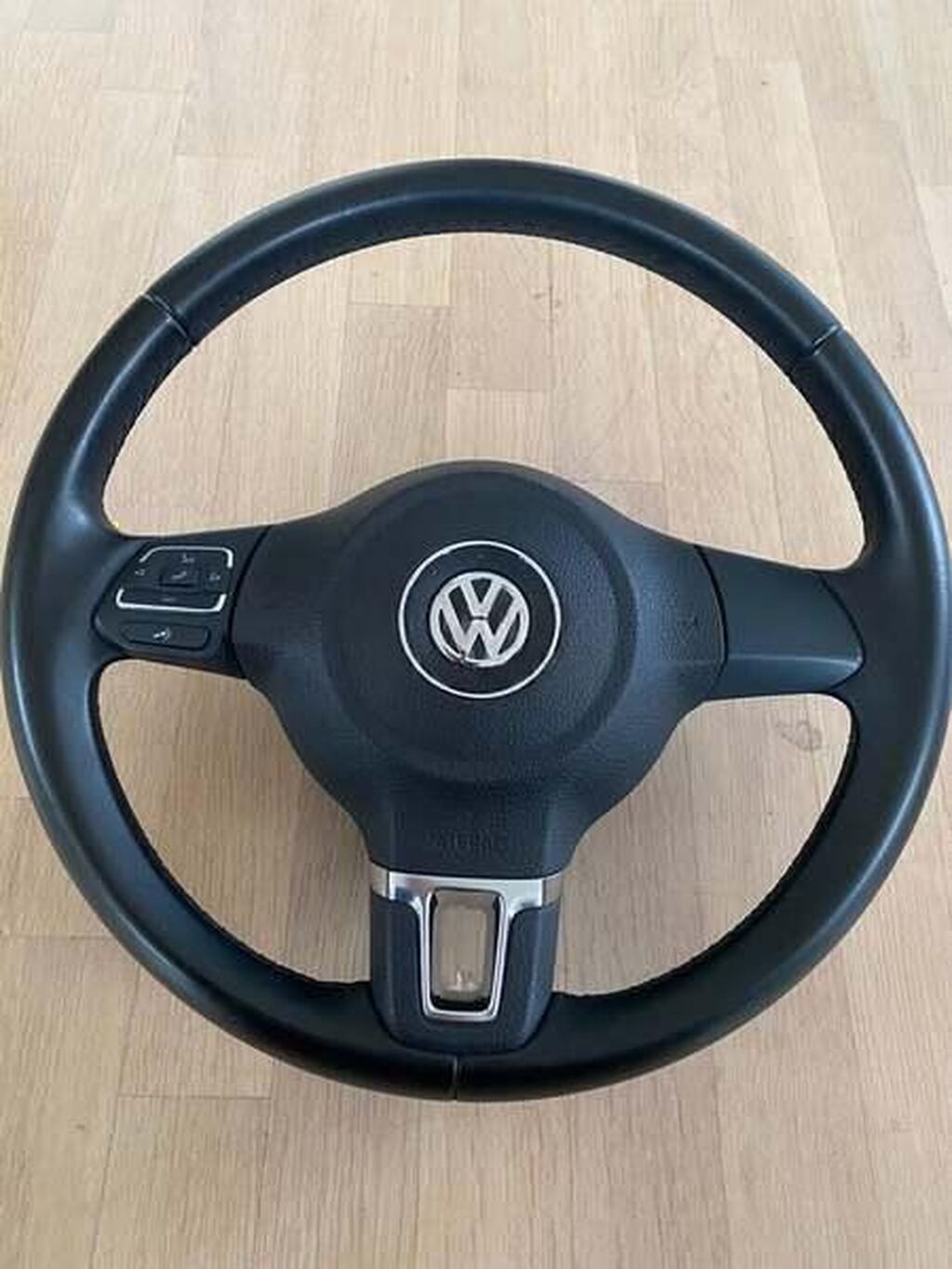 VOLAN ZA VOLKSWAGEN GOLF 6, GOLF 5, CROSS POLO . OD 2004. DO 2015