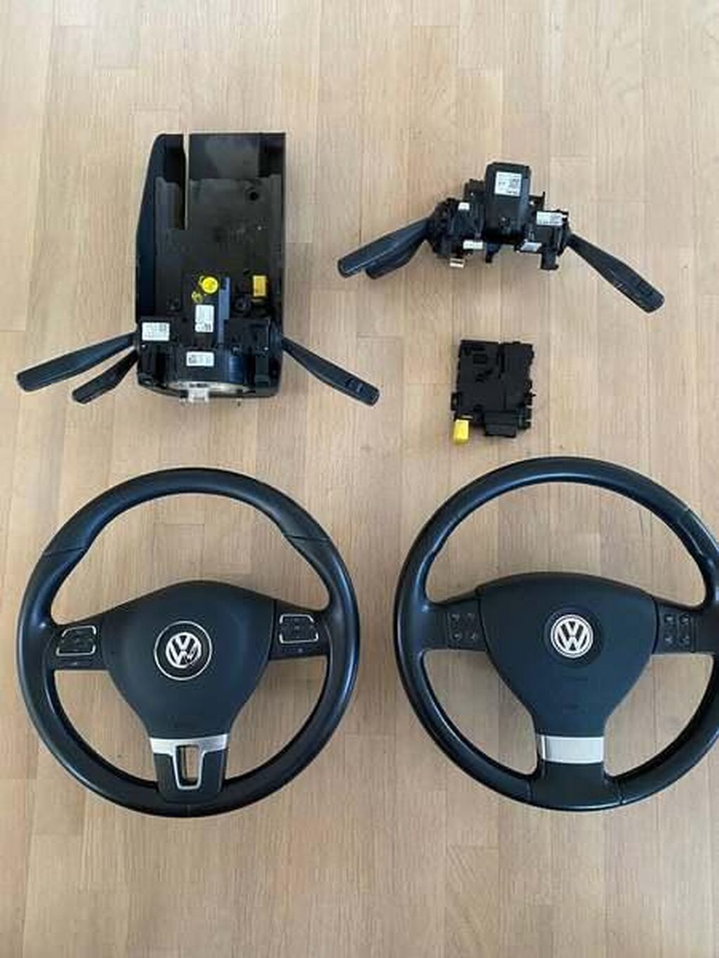 VOLAN ZA VOLKSWAGEN PASSAT B6, PASSAT B7, PASSAT B7 ALLTRACK OD 2005