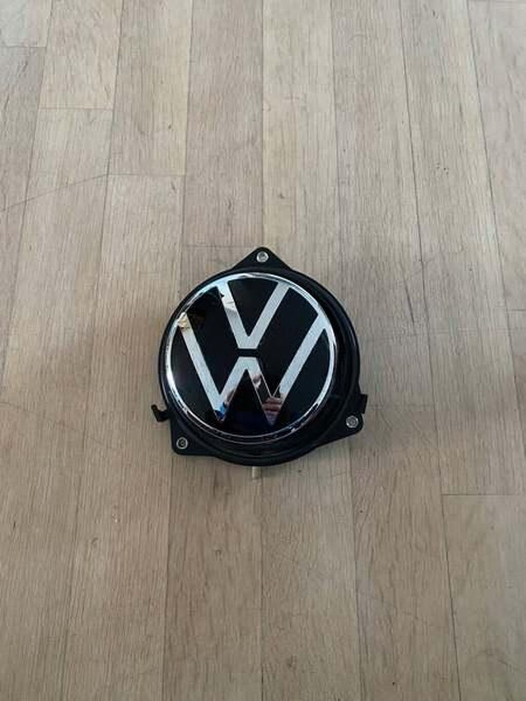 BRAVA GRPEKA ZNAK ZA VOLKSWAGEN GOLF 8 OD 2020. DO 2023. GOD. | za