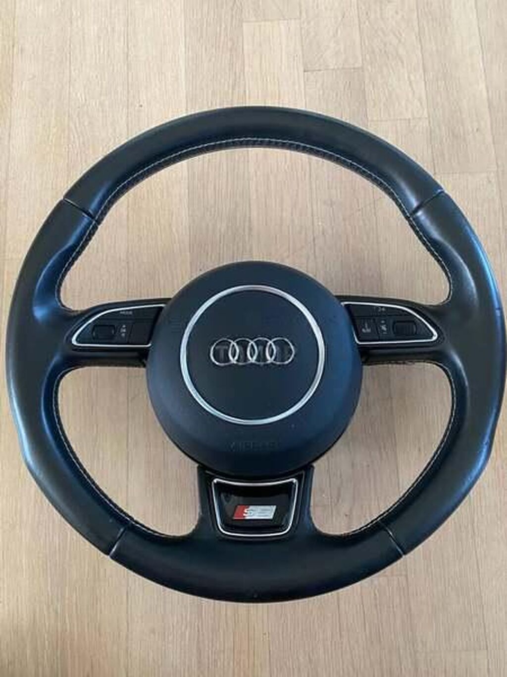 VOLAN F1 ZA AUDI A3, A4 ALLROAD, A5 . OD 2005. DO 2015. GOD. | za
