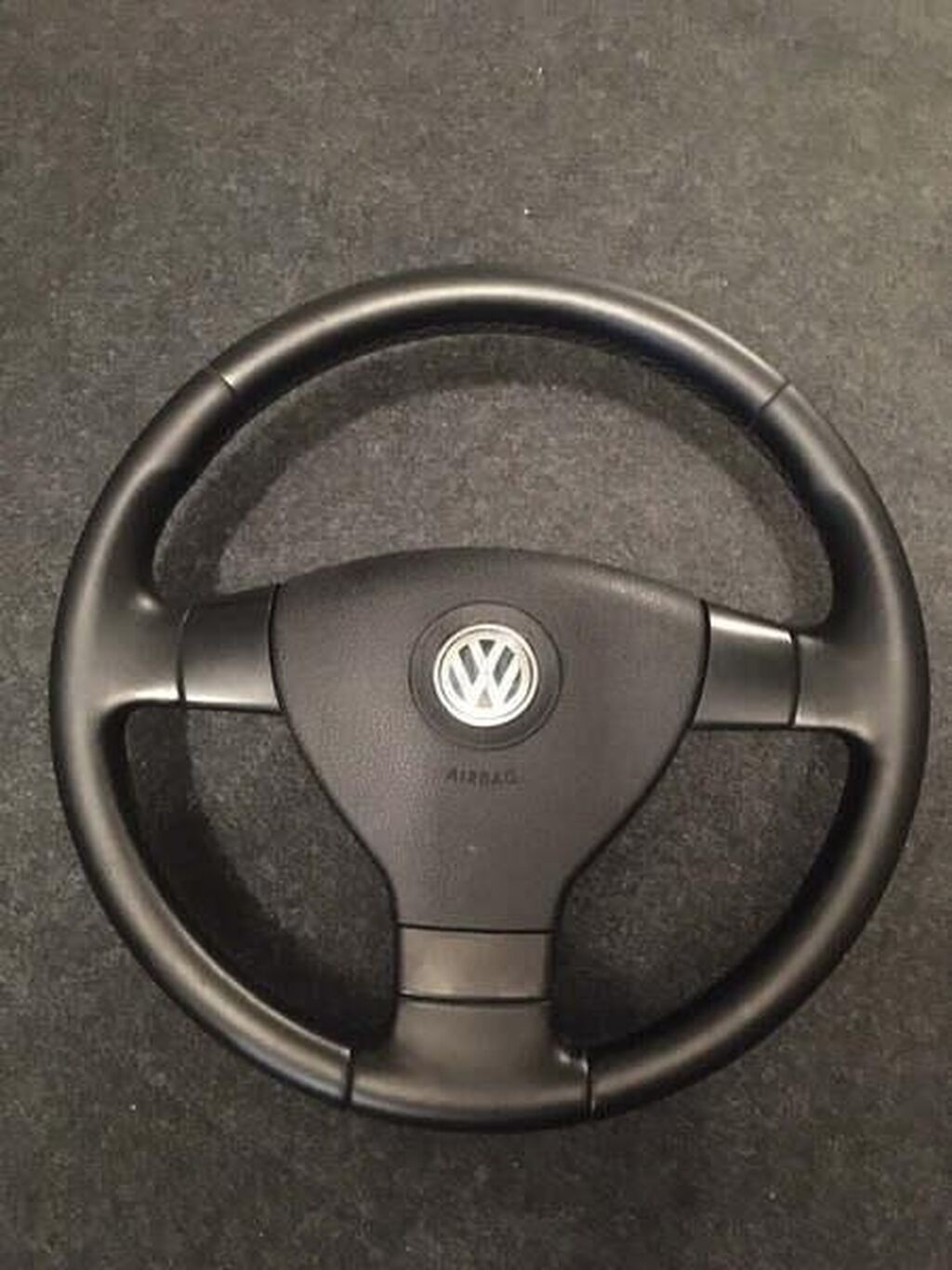 VOLAN AIR BAG ZA VOLKSWAGEN GOLF 5, EOS, GOLF PLUS . OD 2004. DO