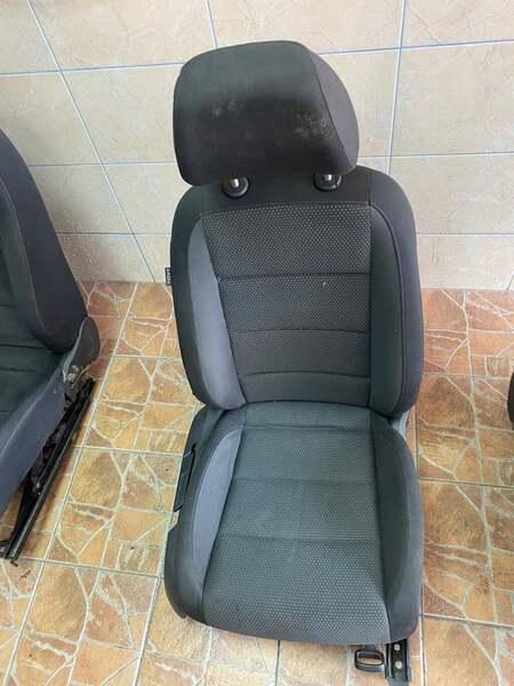 SEDIŠTA ZA VOLKSWAGEN GOLF 6 OD 2008. DO 2012. GOD. | Golf 6