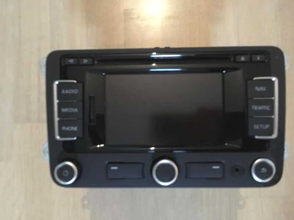NAVIGACIJA ZA VOLKSWAGEN GOLF 6 | za VW navigacija fabricka sa