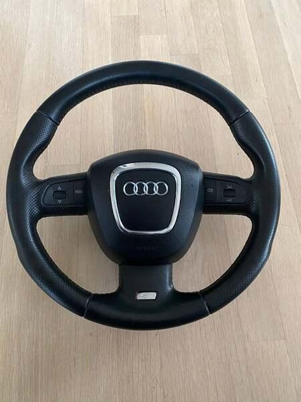 VOLAN AIR BAG ZA AUDI A3, A4, A4 ALLROAD . OD 2004. DO 2013. GOD. |