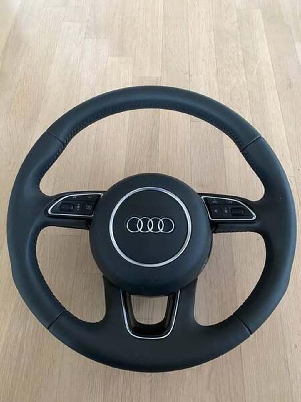 VOLAN ZA AUDI A3, Q3, S3 . OD 2008. DO 2017. GOD. | Glanc nov