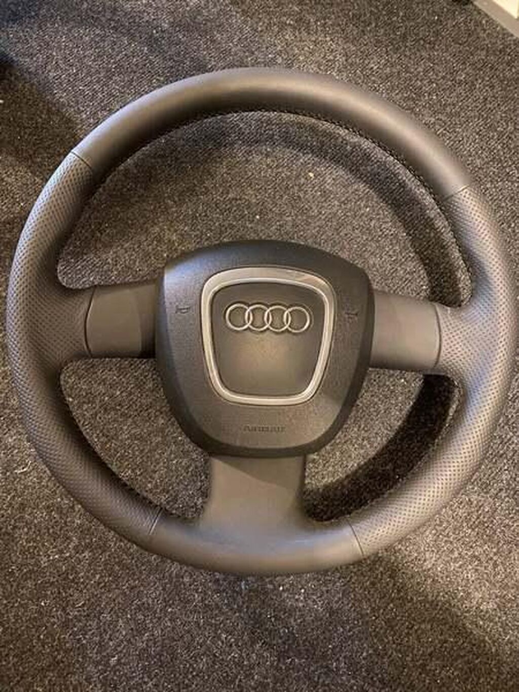 VOLAN ZA AUDI A3, A4, A6 . OD 2004. DO 2012. GOD. | komplet volan
