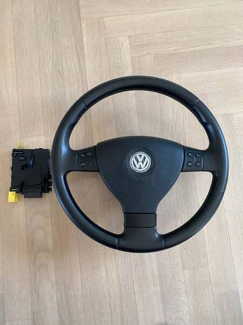 VOLAN ZA VOLKSWAGEN PASSAT B6 OD 2005. DO 2009. GOD. | ta vw pasat