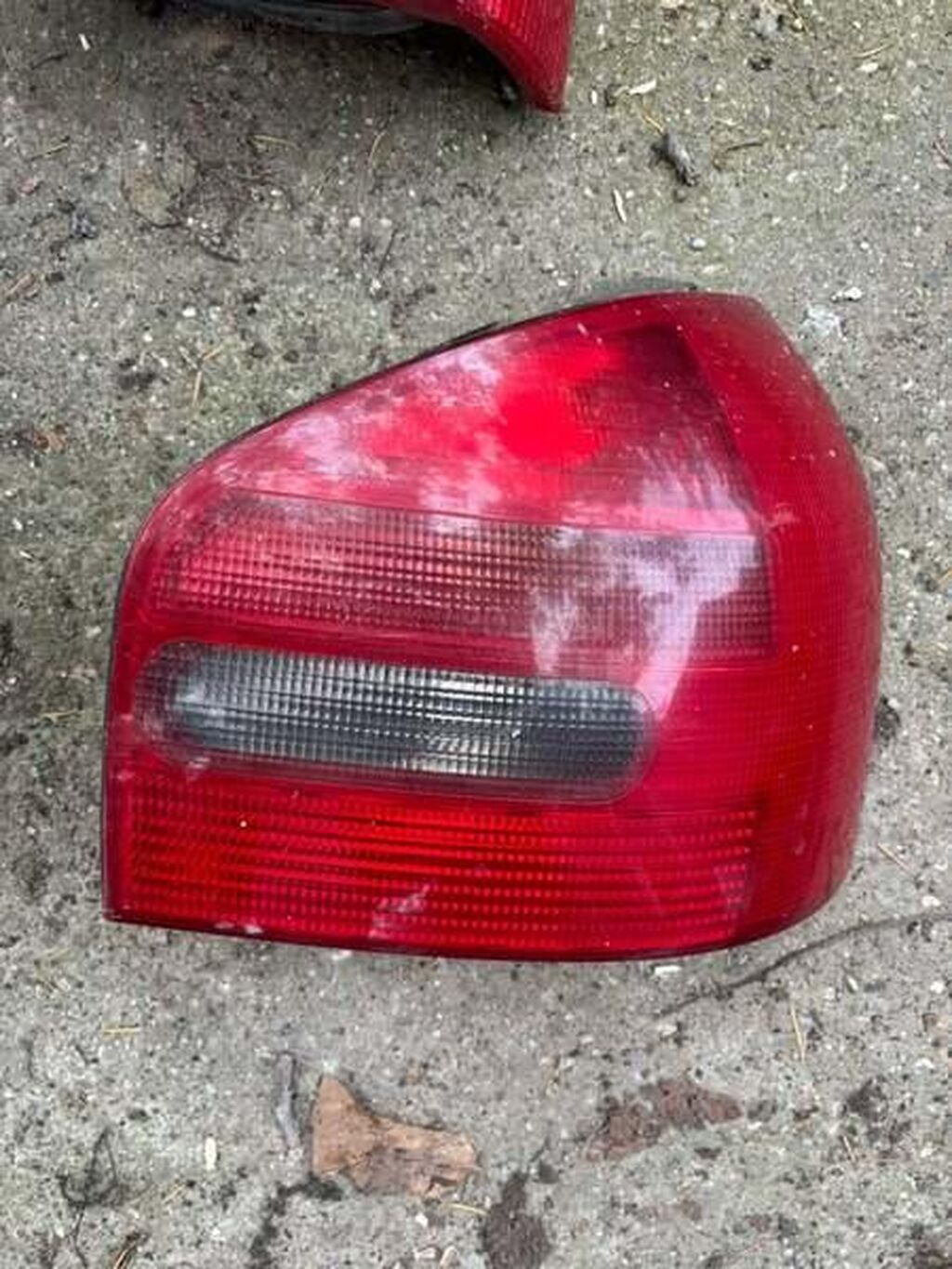 STOP LAMPA ZA AUDI A3 OD 1996. DO 2000. GOD. | za audi A3 desna stop