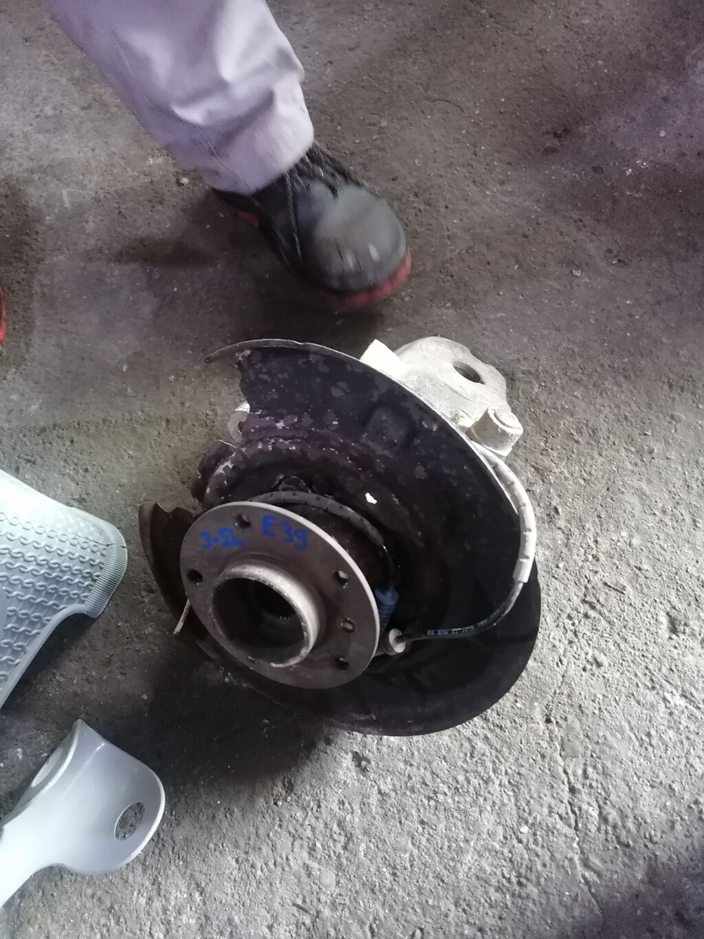 Zadnji rukavac BMW E39 - Kompletan zadnji rukavac/čvornica sa