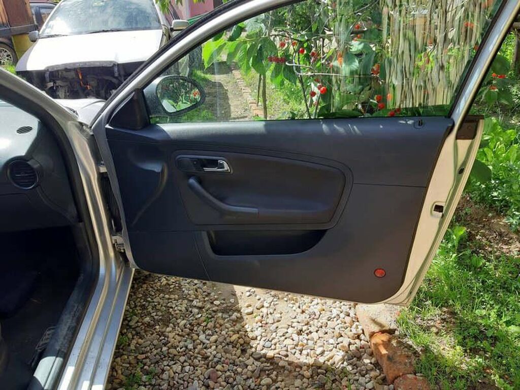 SEDISTA TAPACIRI ZA SEAT IBIZA | kompletan enterijer za seat ibizu