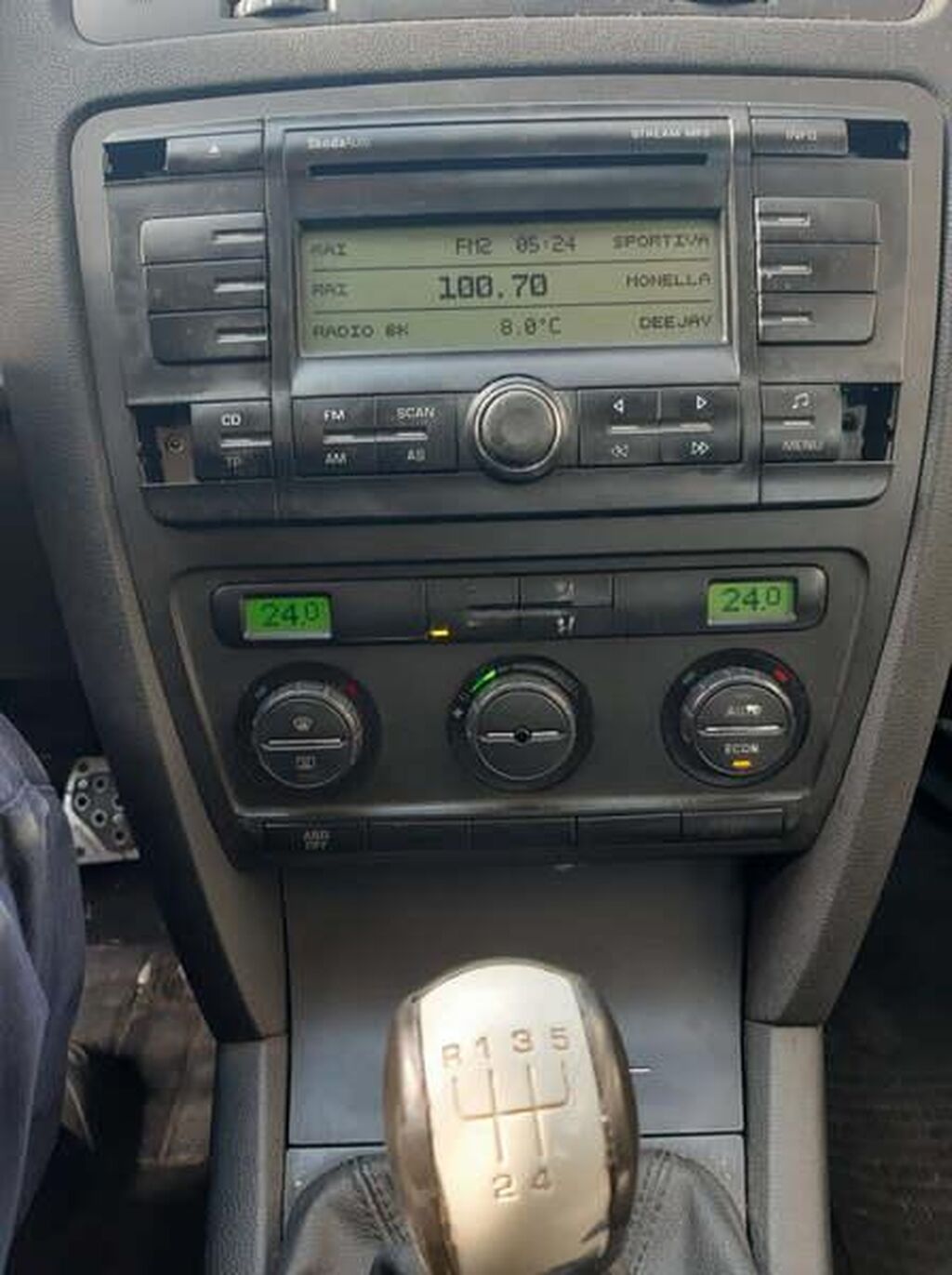RADIO A5 ZA ŠKODA OCTAVIA | sve vrste delova za skodu oktaviju A5 od