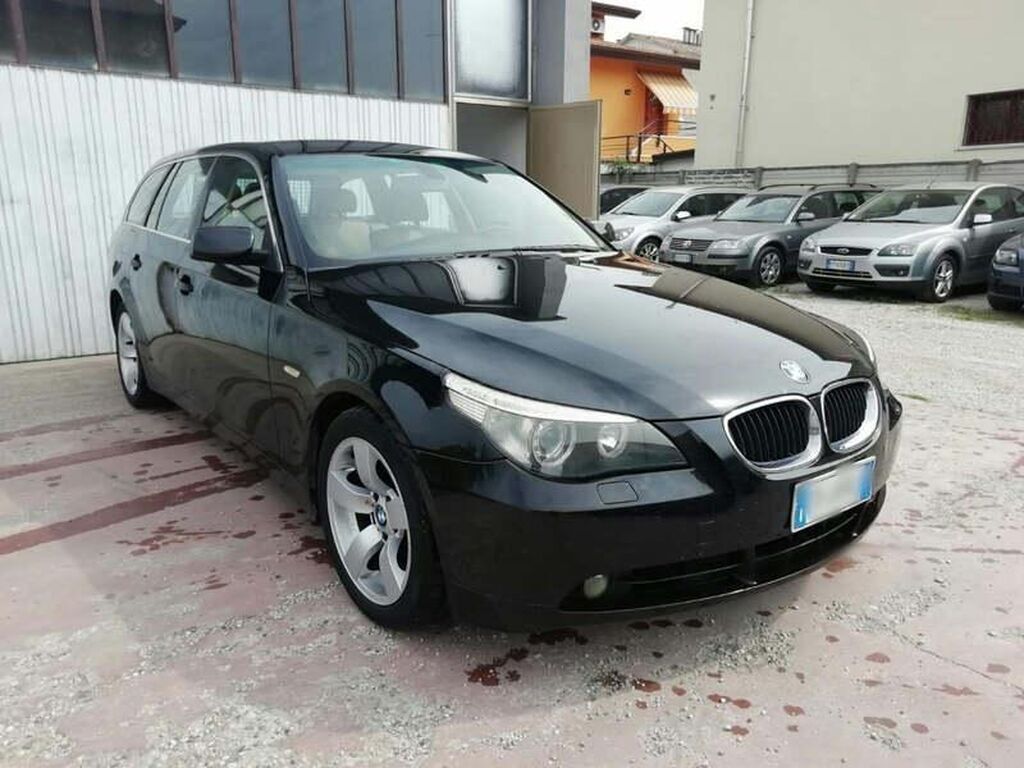 BMW 530 2005. GOD. - KOMPLETAN AUTO U DELOVIMA
