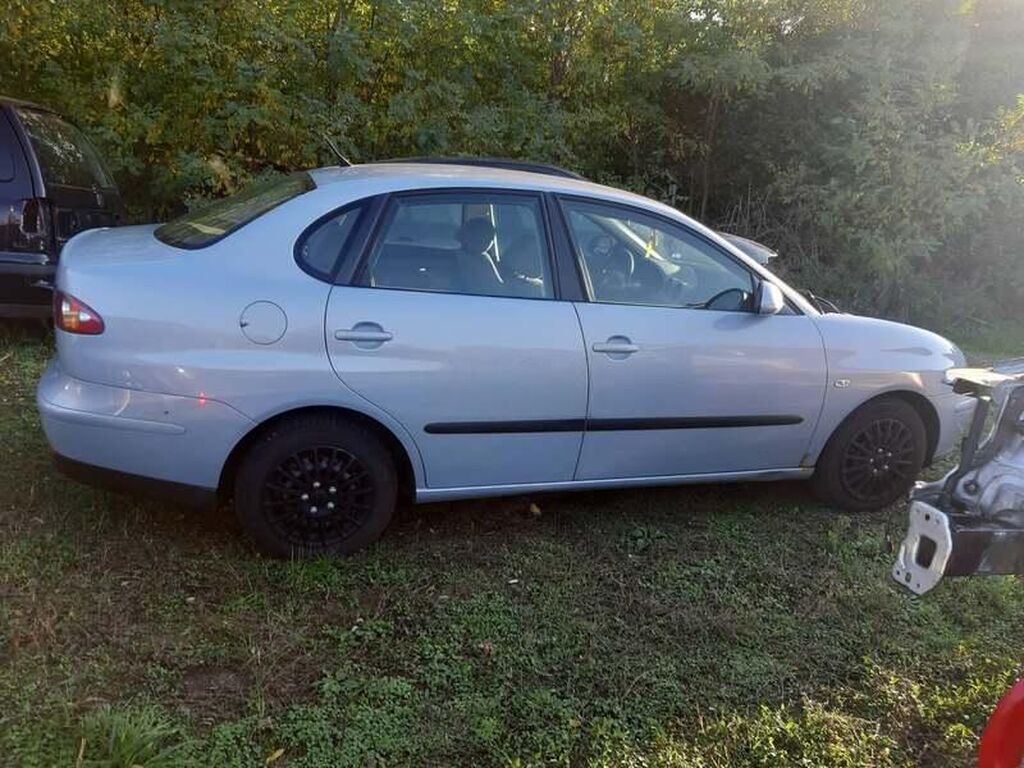 SEAT CORDOBA - KOMPLETAN AUTO U DELOVIMA | sve vrste delova za seat
