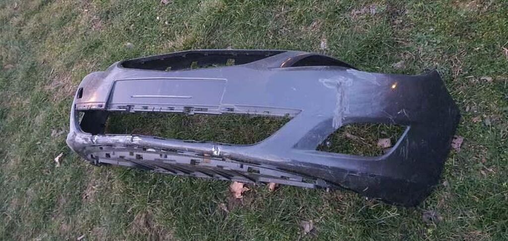 BRANIK PREDNJI ZA OPEL ASTRA J | opel astra j branik prednji manje