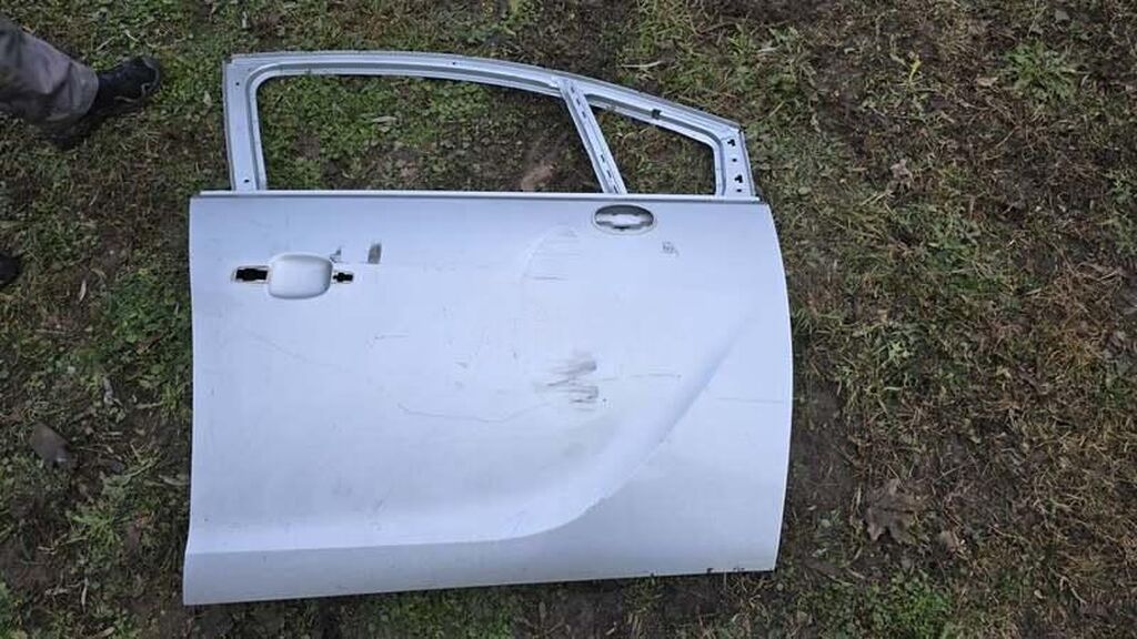 DESNA VRATA B ZA OPEL MERIVA | Opel meriva b prednja desna vrata