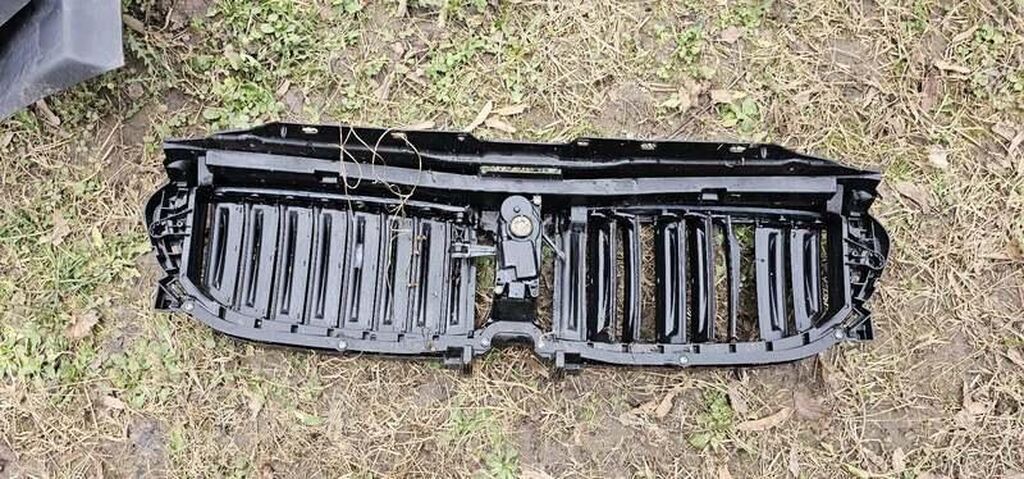 MASKA G30 G31 ZA BMW SERIJA 5 | BMW 5 g30 g31 maska 7497279