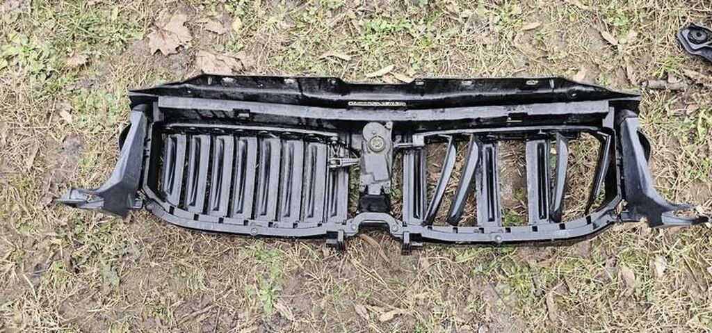 MASKA G30 G31 ZA BMW SERIJA 5 | BMW 5 g30 g31 maska 7497279
