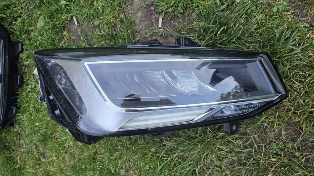 DESNI FAR ZA AUDI Q2 | Audi q2 desni far 81A 941 012