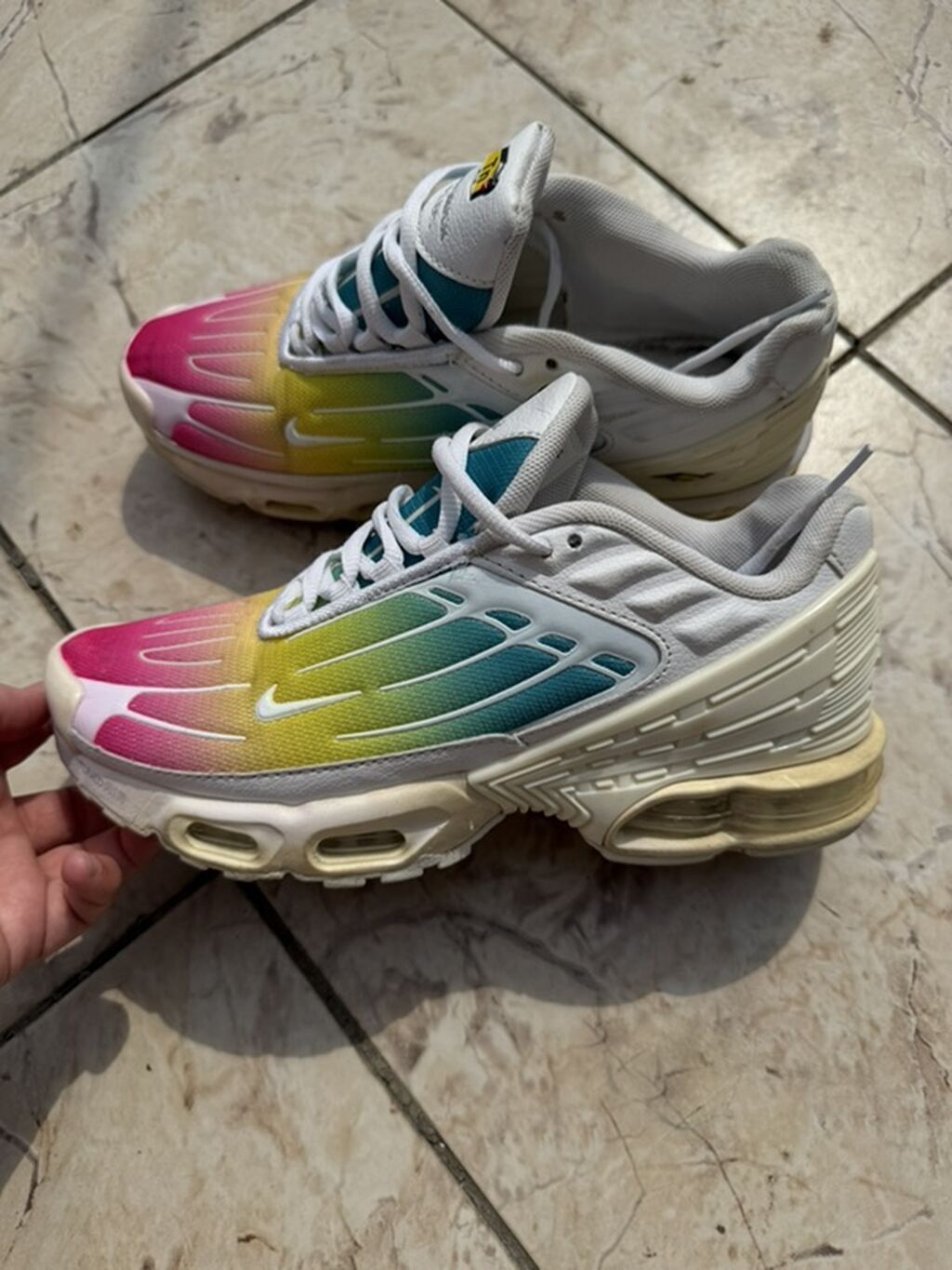 Nike Air Max Plus 3 (model CU) - Veličina: US 6.5 / UK 5.5 / EU 39 /