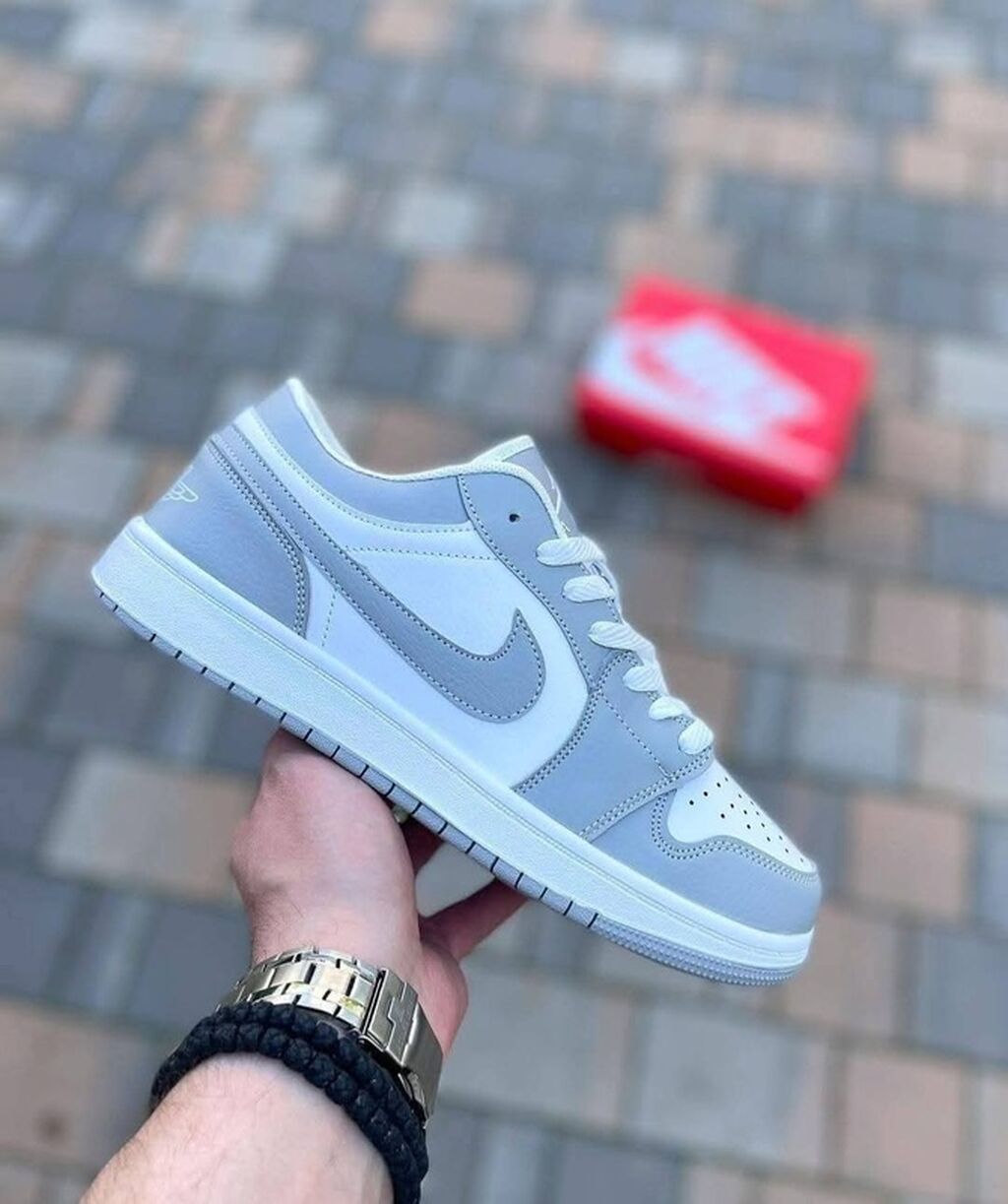 Air Force Cena: 3500 din Brojevi: 36-46 PS✨