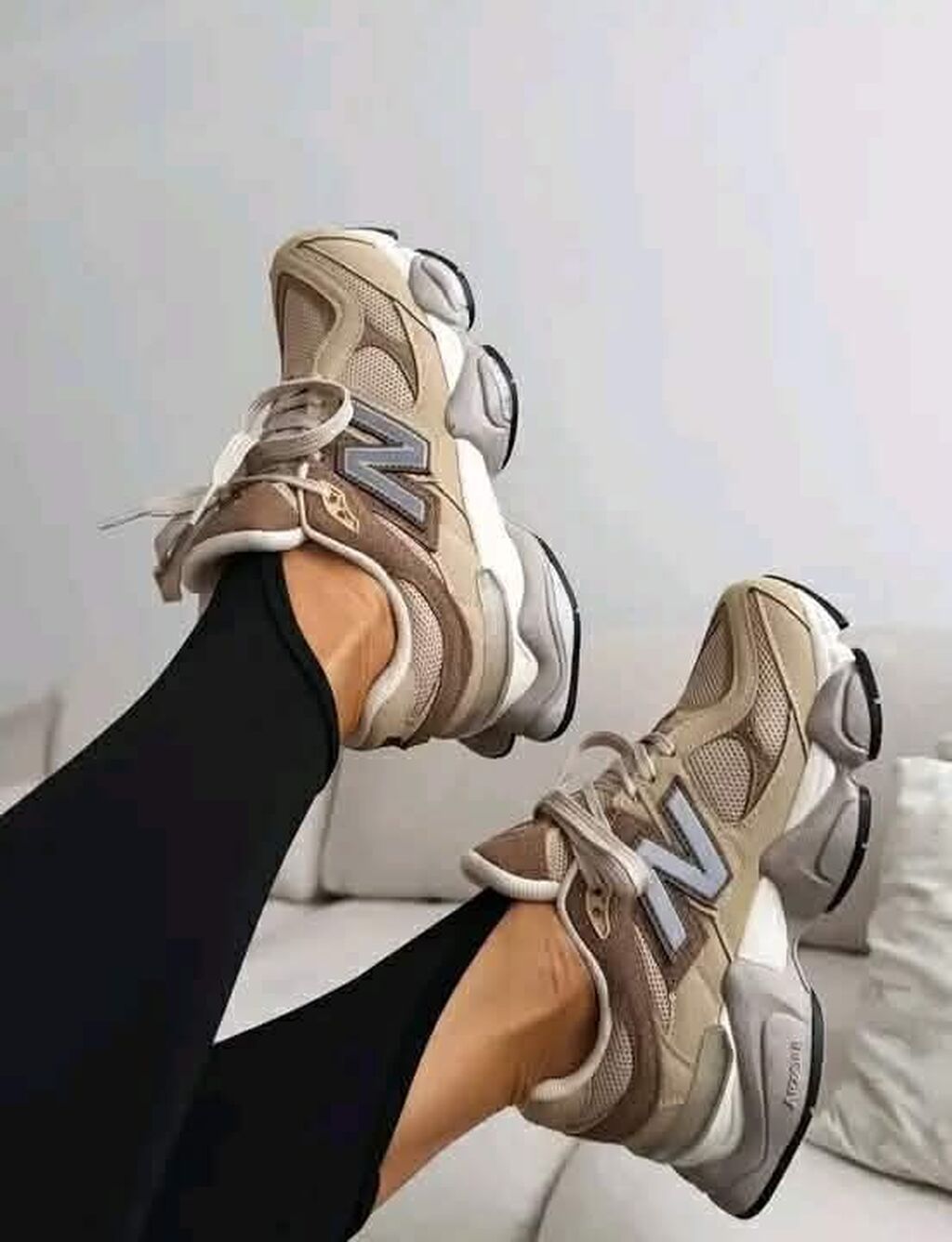 NB 9060 A klasa Cena: 5100 Brojevi: 36-40 PS✨