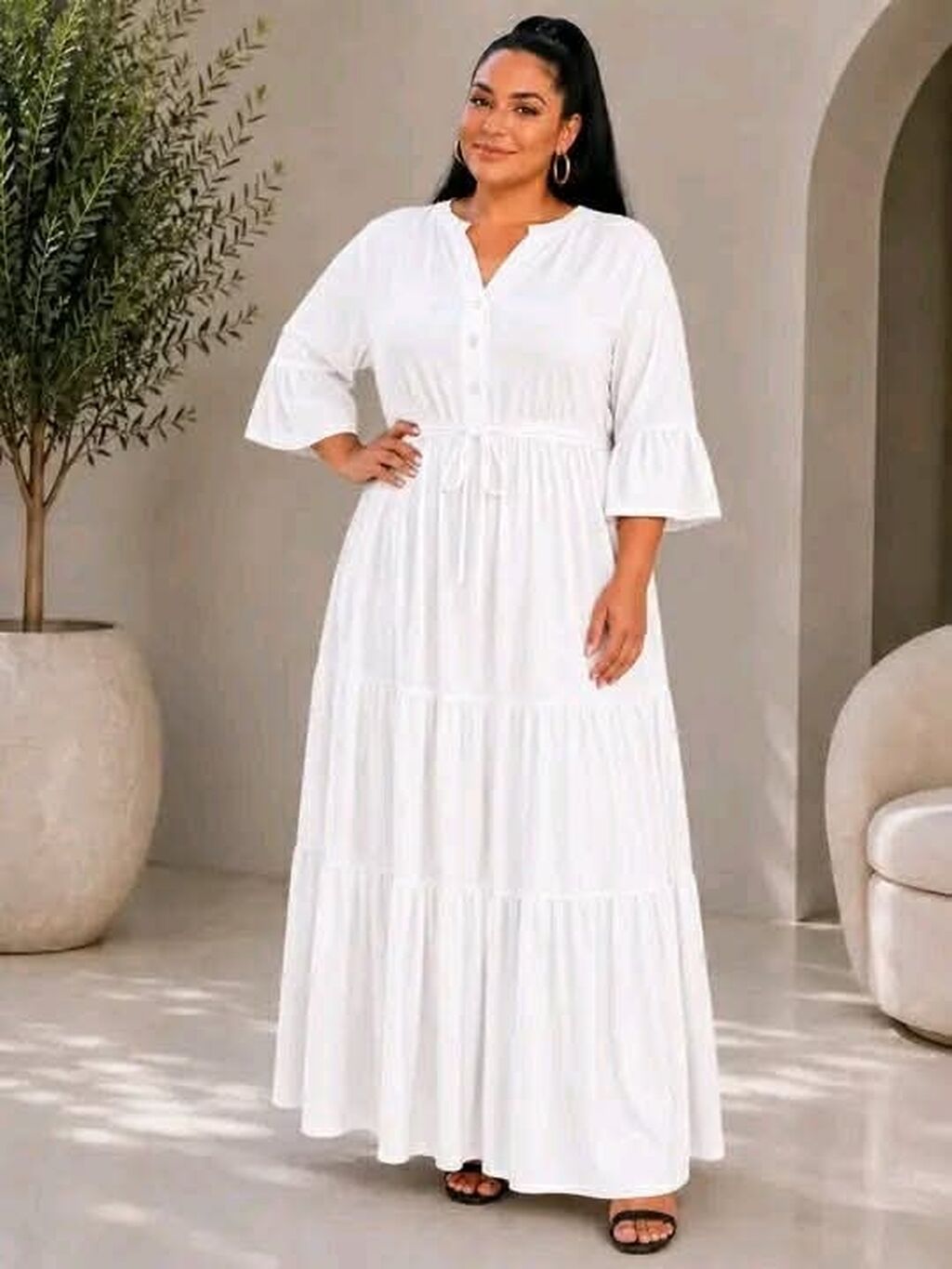 Dugačak ženski maxi haljina – plus size kroj - Model: lepršava
