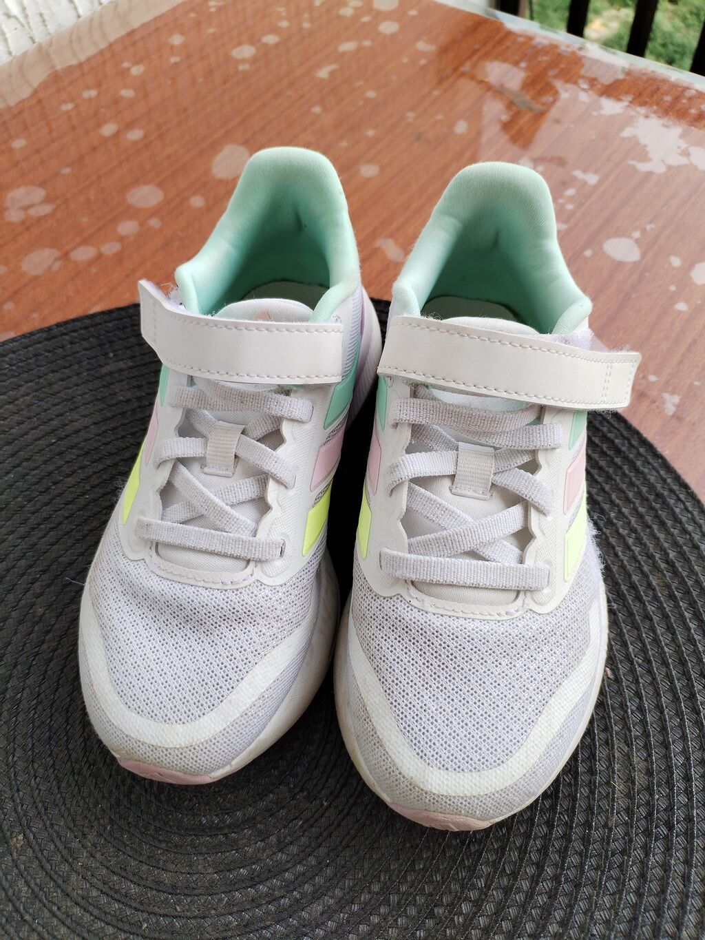 Dečije patike Adidas (Cloudfoam) – veličina EU 30 - Model sa