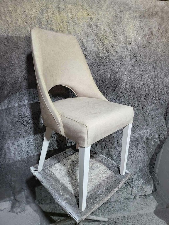 Tapacirana trpezarijska stolica modernog dizajna - Elegantno