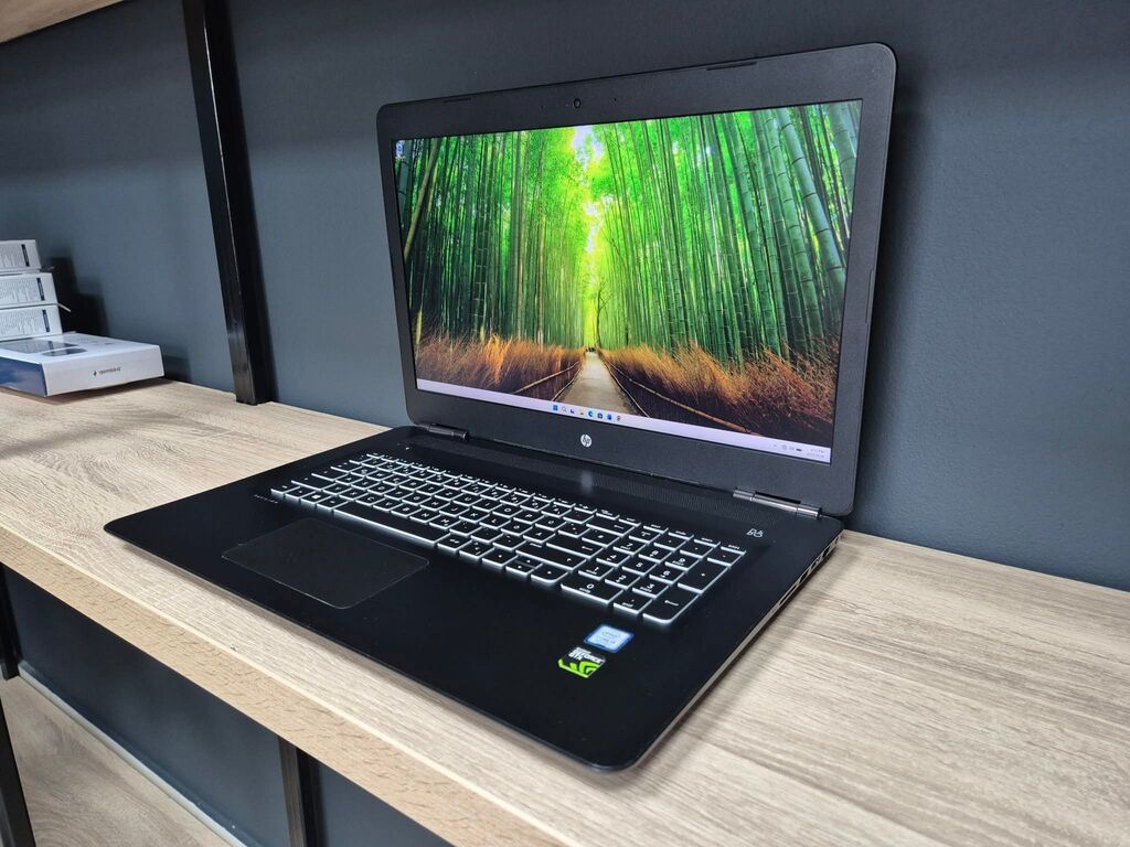      HP Pavilion 17 Gaming      Ako tražiš jak laptop za igrice, posao