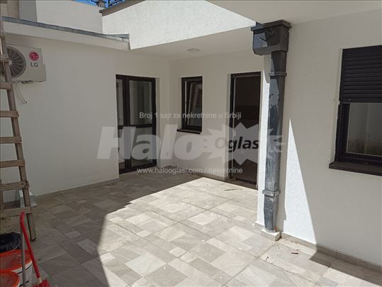 Prodaja stana 73m2 + dvoriste 31m2 2.5, Vozdovac,