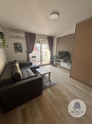 Izdaje se garsonjera u Starom Gradu – 31 m², 400€