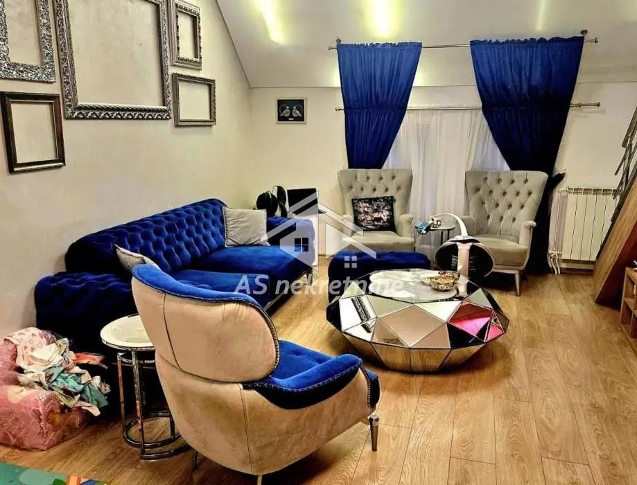 Izdavanje, trosoban stan, 80m², Bogoslovija, Palilula Sve Podlokacije