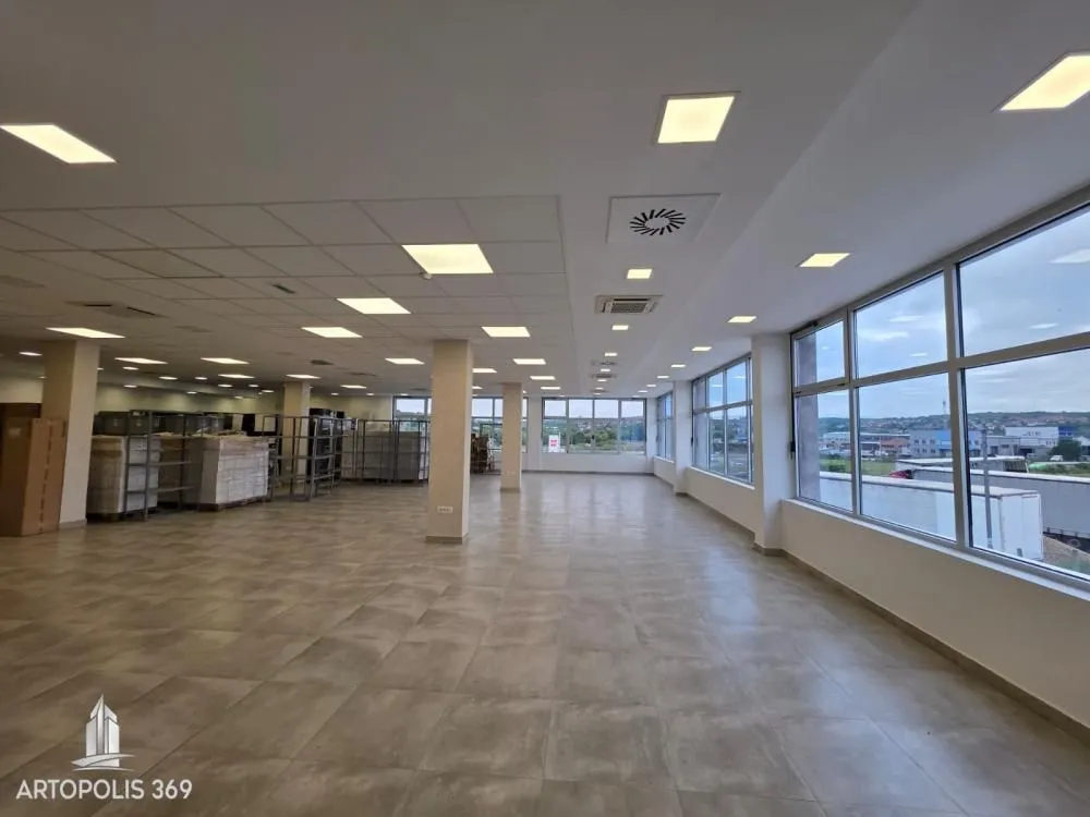 Izdavanje, poslovni prostor, 400m², Leštane, Grocka