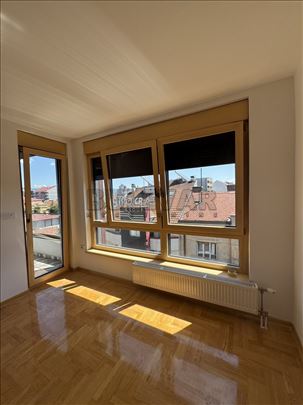 Izdaje se dvoiposoban stan kao poslovni prostor, k