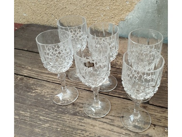 CASE KRISTALNE CRYSTAL ZAJECAR