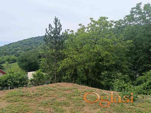 Beočin plac gradjevinsko zemljište 556m2 HITNO!