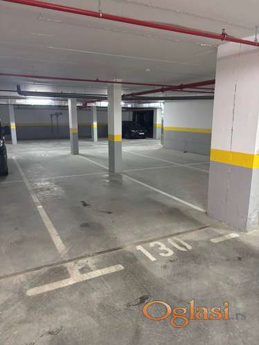 VLASNIK Garazno parking mesto Atrium Residence