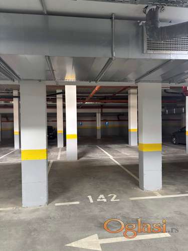 VLASNIK Garazno parking mesto Atrium Residence