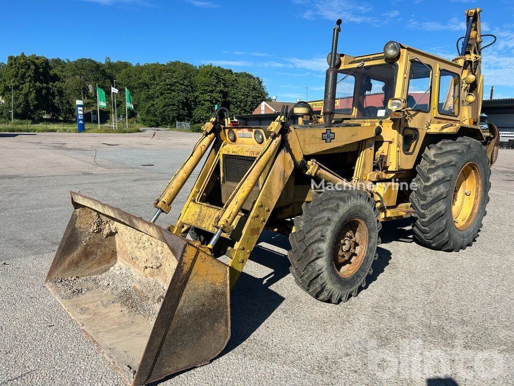 Prodaje se Volvo BM 620/650 bager-utovarivač na aukciji