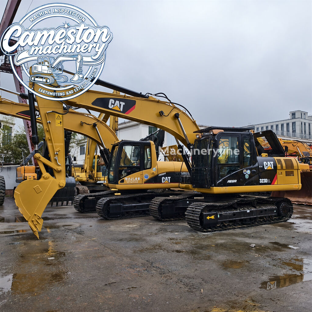 Caterpillar 323D2L midi bager