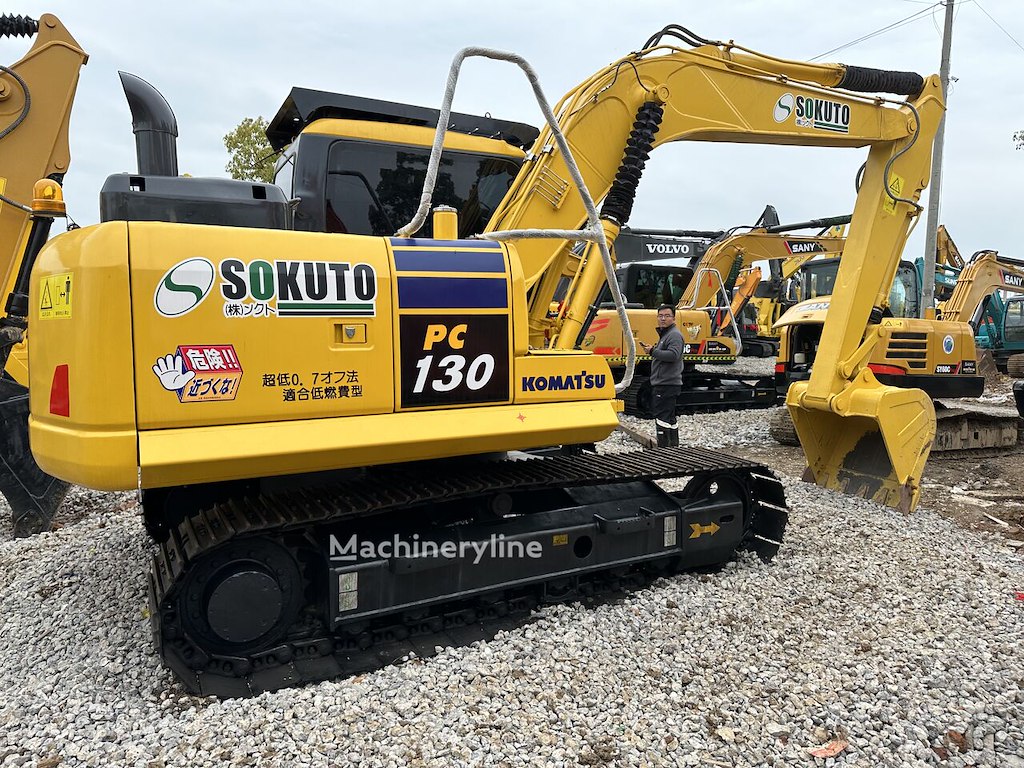 Komatsu PC130 bager guseničar